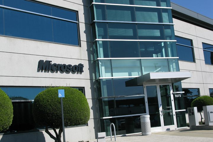 Microsoft - Corporate Signs Systems